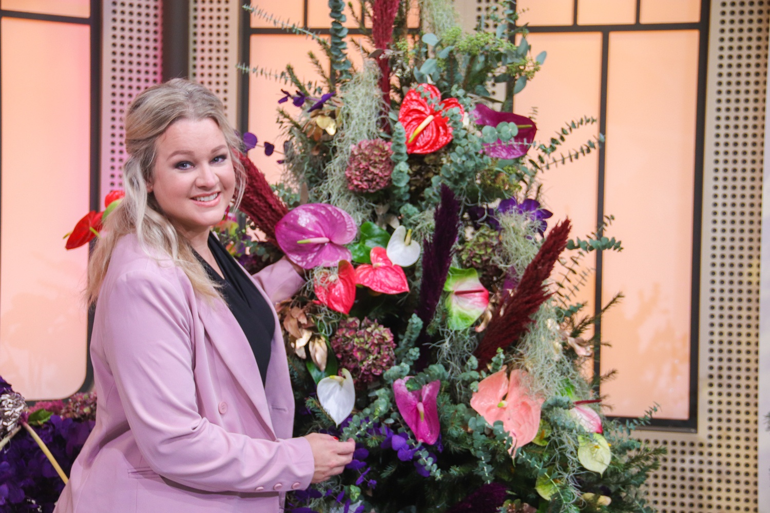 Decorating Your Christmas Tree With Plants decorating-your-christmas-tree-with-plants